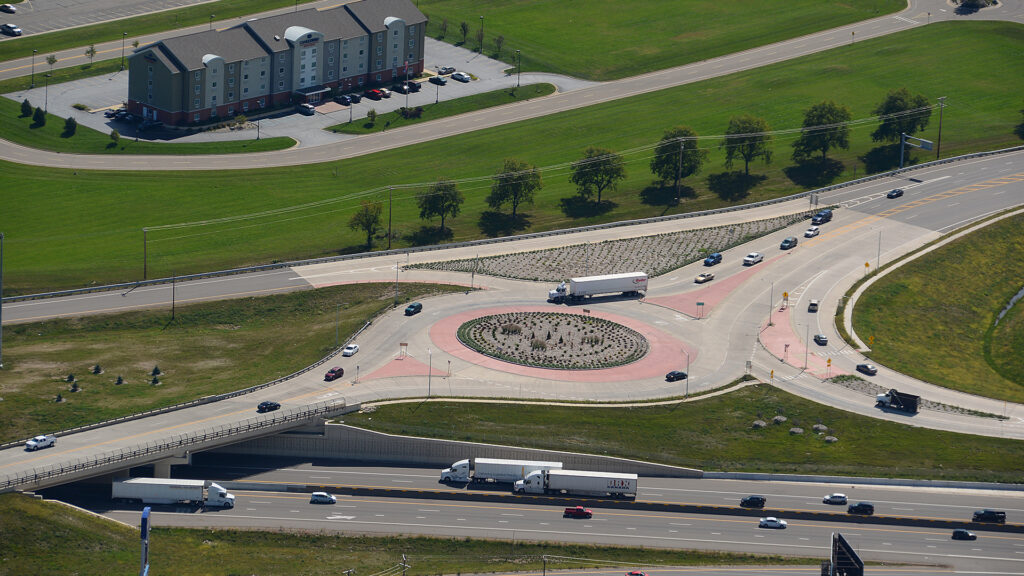 9.5 Roundabout Banner MDOT i94 Sprinkle Road | DLZ